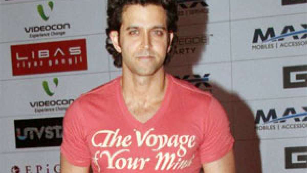 Hrithik Roshan Son | Hridhaan Roshan Makes Father Cry | Kindergarten ...