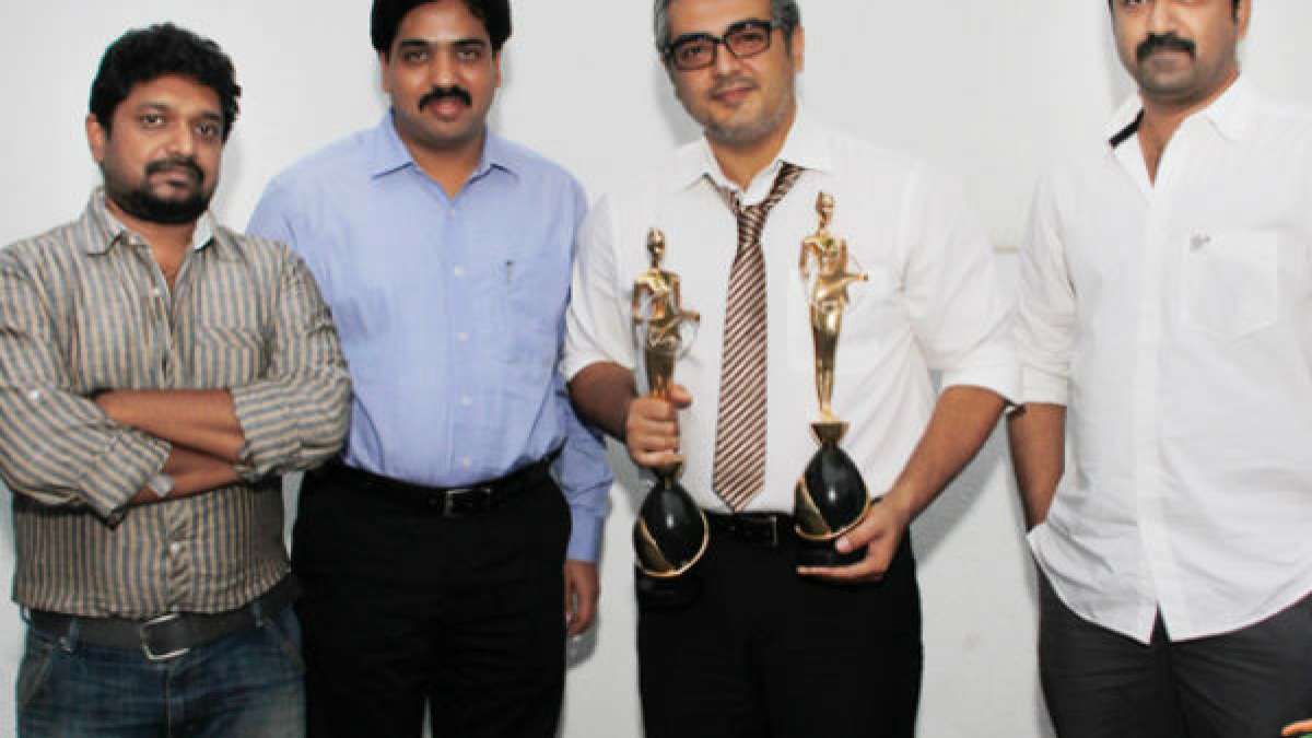 Photos | Ajith Kumar | Receives Vijay Awards - Filmibeat