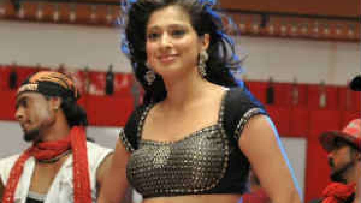 Lakshmi Rai Item Song | Katrina Kaif Chikni Chameli | Nagarjuna ...