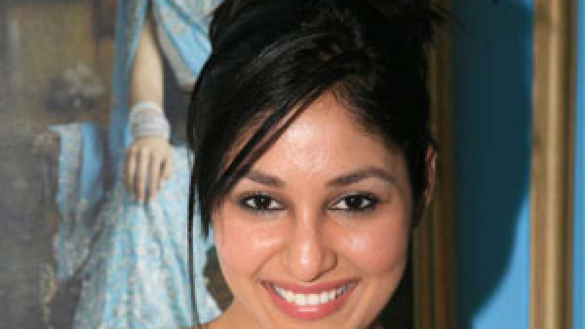 Pooja Chopra | Central Character | Commando - Filmibeat