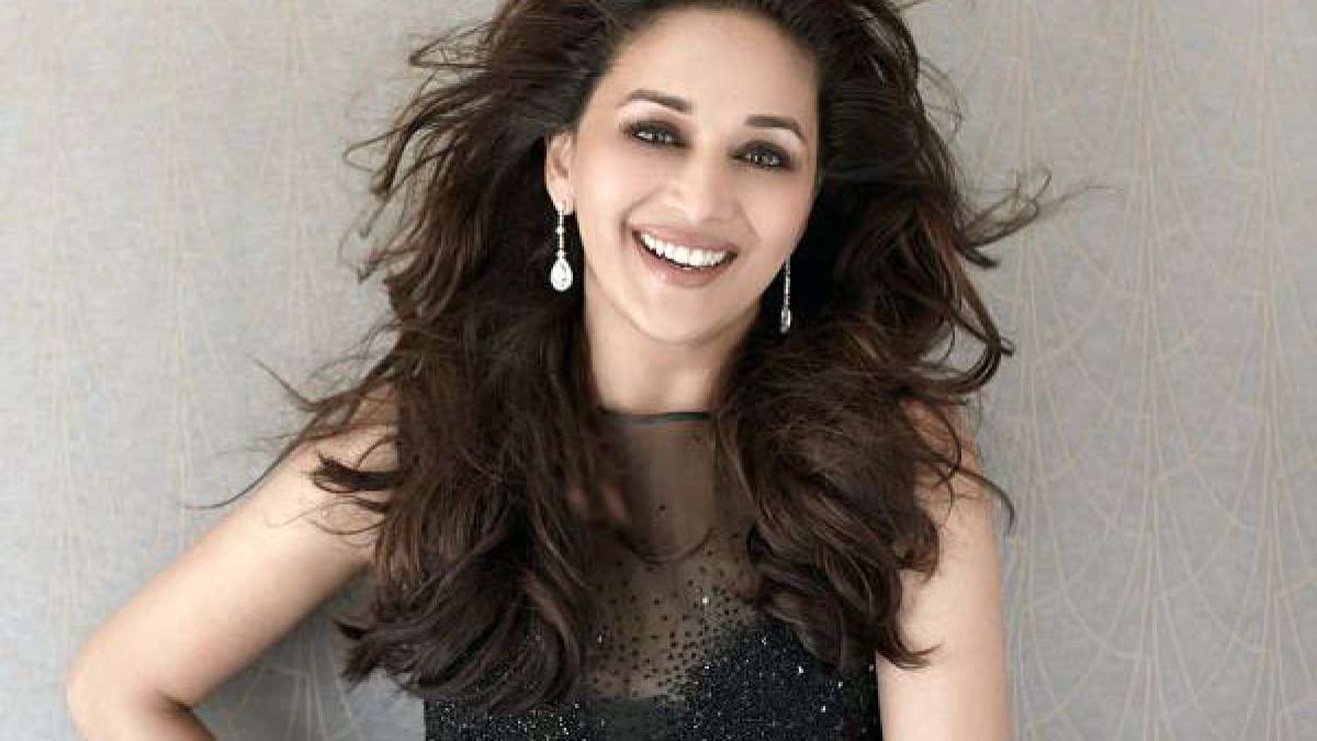 Madhuri Believes Her Contemporaries Are Doing Great - Filmibeat