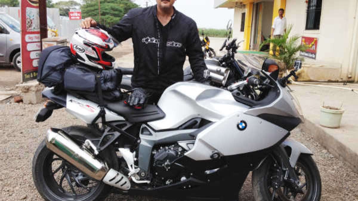 Ajith Rides Bike | Pune To Chennai | Photos - Filmibeat