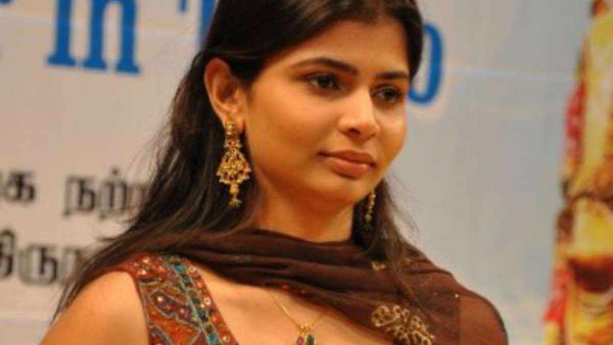 Singer Chinmayi Interview | Bollywood Songs | Chennai Express | Phata ...