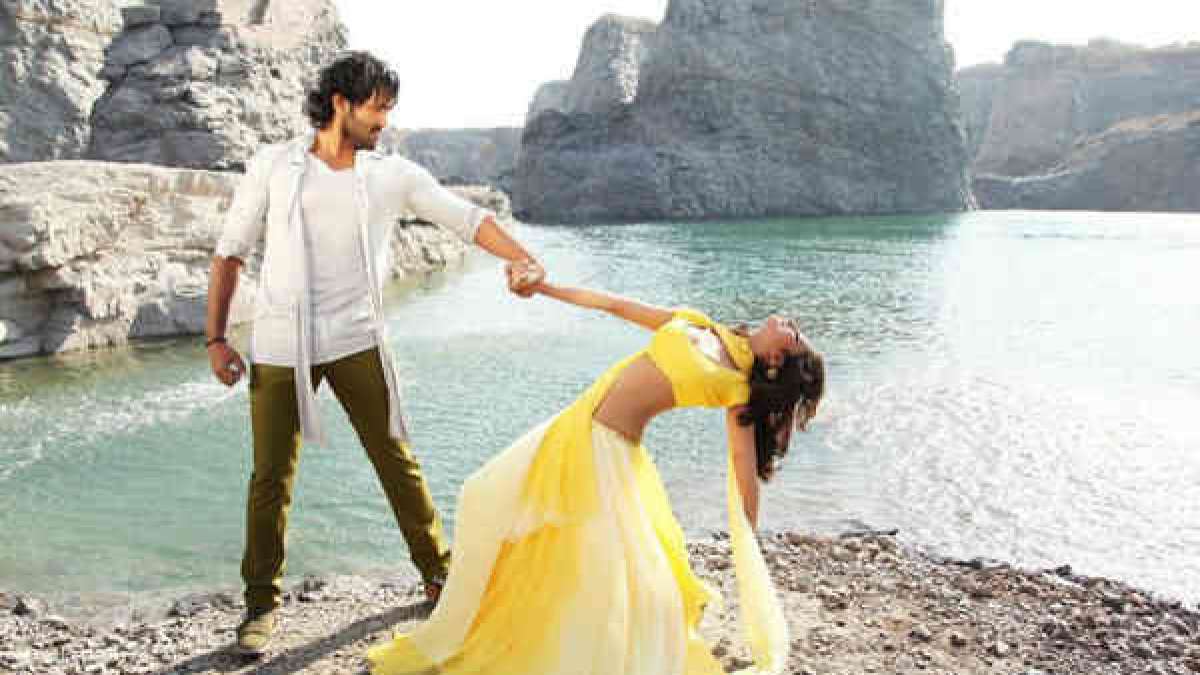 Rowdy Movie Review | Ram Gopal Varma | Mohan Babu | Vishnu Manchu ...