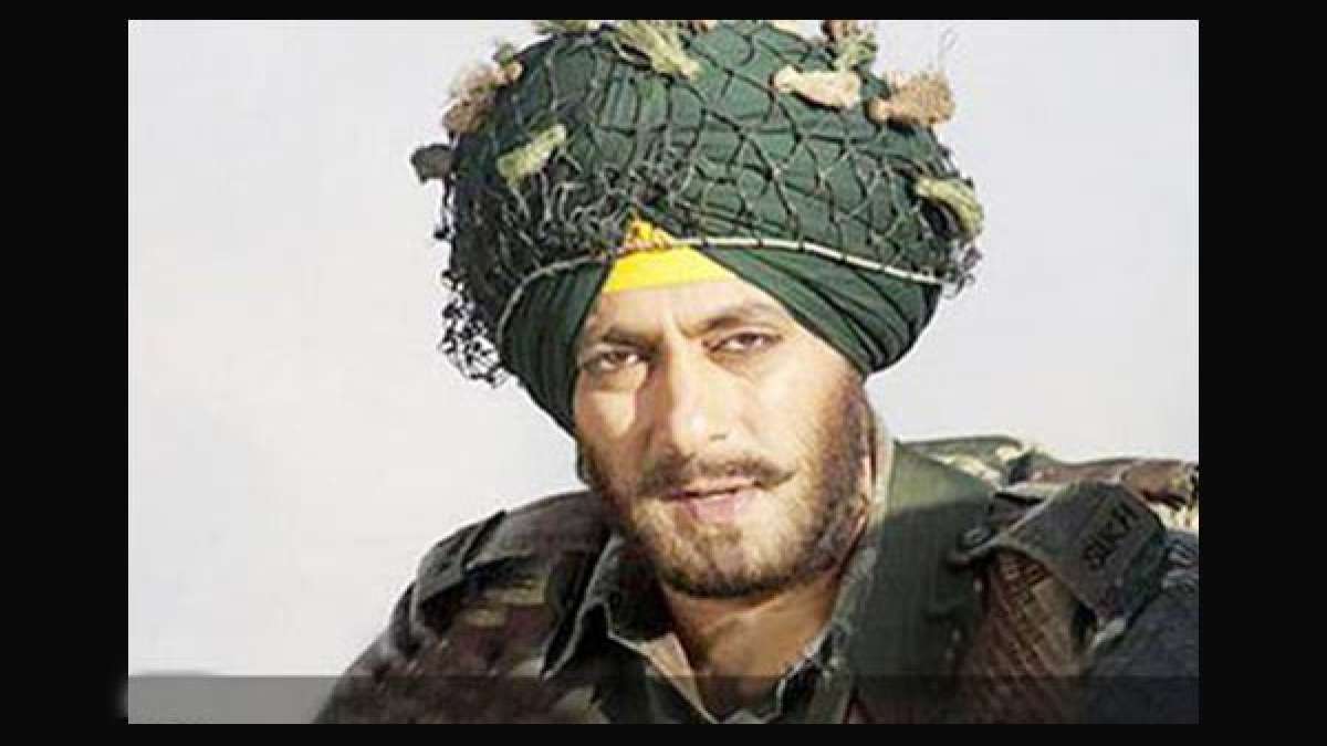 Bollywood Actors Who Play Army Roles | Actors Who Played Army Officer ...