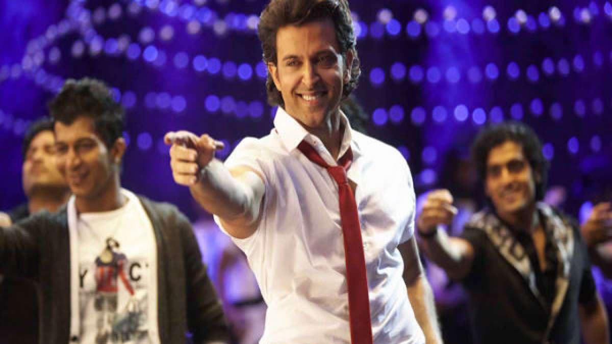 Hrithik Roshan News | Hrithik Roshan Fans | Hrithik Roshan Helped A Fan ...