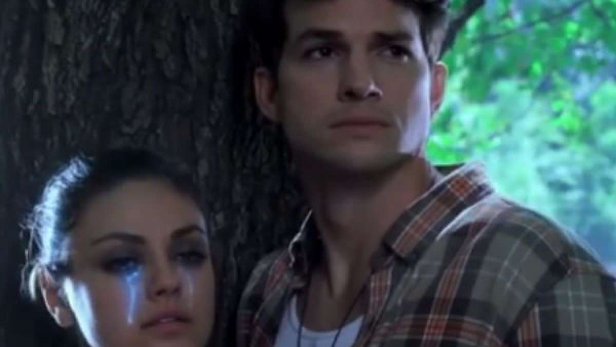Ashton Kutcher Mila Kunis MoonQuake Lake | Ashton Kutcher Mila Kunis ...