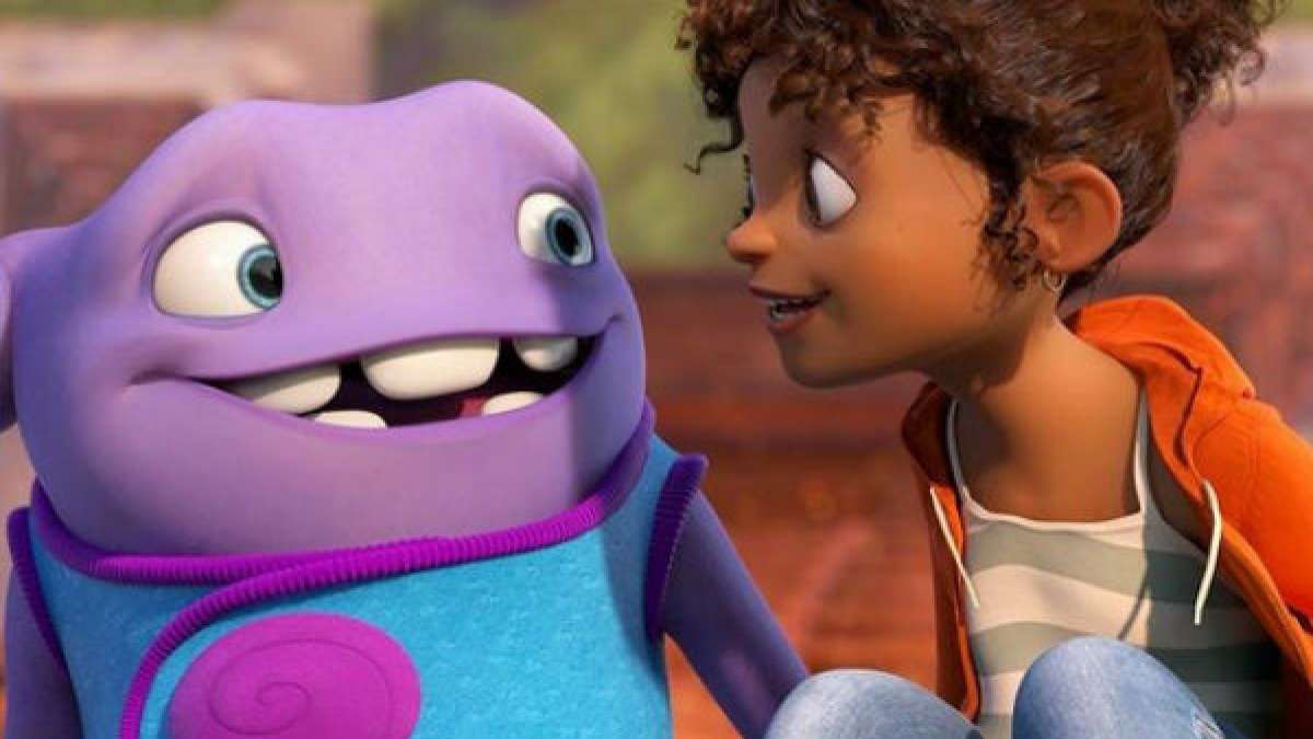 Home Movie Review | Home Movie Rihanna | Home Animated Movie - Filmibeat