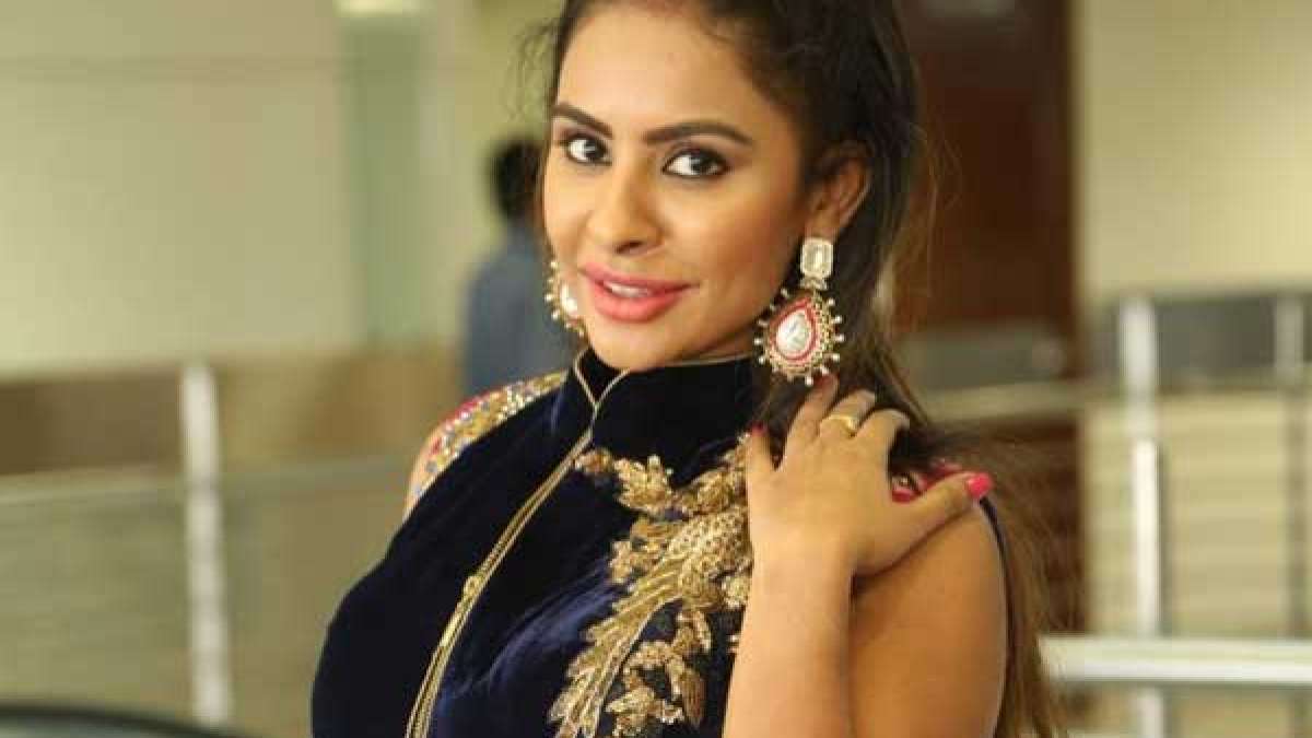 Sri Reddy - The Recent Sensation For Various Reasons (Part 2) - Filmibeat