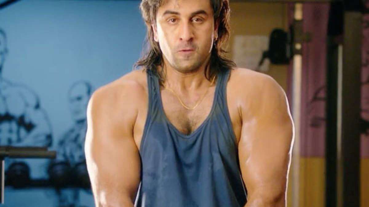 Cinematographer Ravi Varman Heaps Praises On Ranbir Kapoor. - Filmibeat