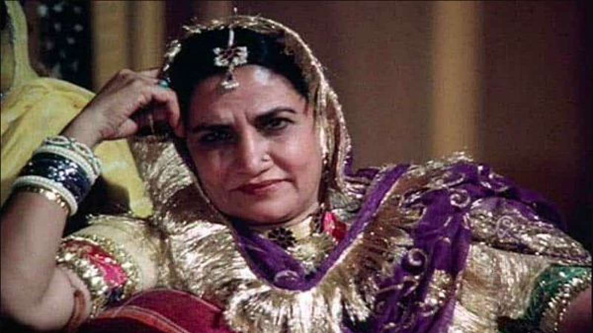 Shabana Azmi's Mother Shaukat Kaifi Passes Away At 93 - Filmibeat