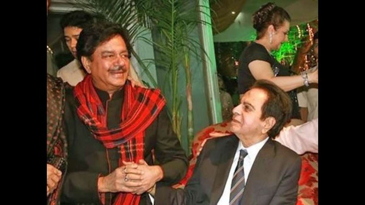 Shatrughan Sinha On Dilip Kumars Demise The Last Moghul Of Cinema Is Gone Filmibeat
