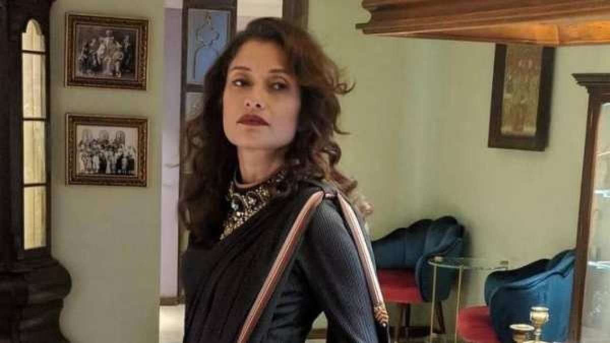 EXCLUSIVE! Vidushi Mehra On Collar Bomb, Co-Star Jimmy Sheirgill ...