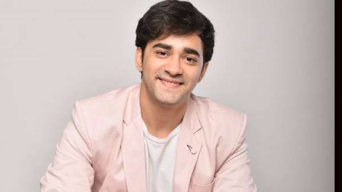 EXCLUSIVE INTERVIEW! Anuj Saini: I Wish Both Gandhi Godse Ek Yudh And ...