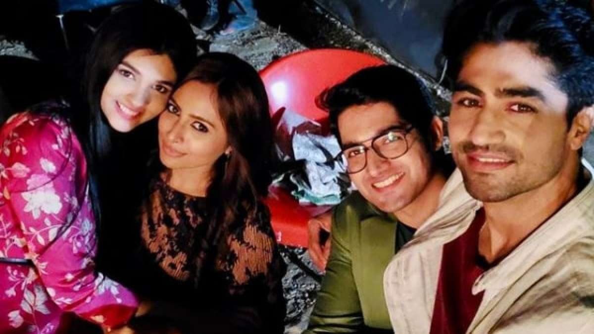 Yeh Rishta Kya Kehlata Hai Harshad Chopda, Pranali Rathod Mayanka Arora ...