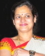 R... Rajkumar Promotion: Srihari's Wife Disco Shanti Breaks Down in ...