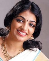 Mythili - Photos, Videos, Birthday, Latest News, Height In Feet - FilmiBeat