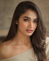 Reeshma Nanaiah - Photos, Videos, Birthday, Latest News, Height In Feet ...