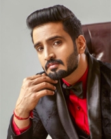 Santhanam - Photos, Videos, Birthday, Latest News, Height In Feet ...