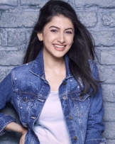 Simran Sharma - Photos, Videos, Birthday, Latest News, Height In Feet ...