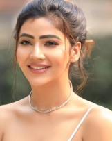 Soniya Bansal - Photos, Videos, Birthday, Latest News, Height In Feet ...