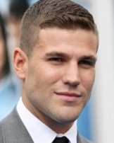 Austin Stowell: Age, Photos, Family, Biography, Movies, Wiki & Latest ...