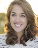 Caroline Bech: Age, Photos, Family, Biography, Movies, Wiki & Latest ...