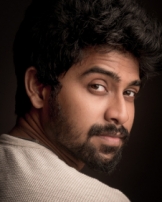 வி ஜே கதிரவன் (VJ Kathiravan): திரைப்படங்கள், வயது, பயோடேட்டா ...