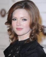 Holliday Grainger: Age, Photos, Family, Biography, Movies, Wiki ...