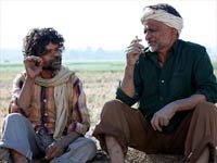 Film Peepli Live | Good Reviews | Aamir Khan | Anusha Rizvi | Omkar Das ...