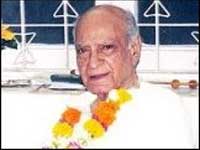 A K Hangal: Age, Photos, Family, Biography, Movies, Wiki & Latest News ...