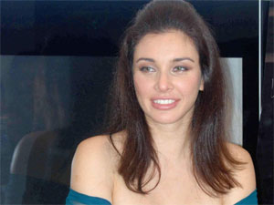 Lisa Ray | Indian Wedding | Jason Dehni | Marriage | October 20 - Filmibeat