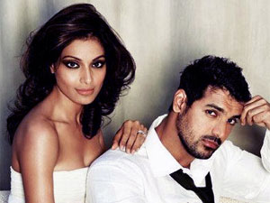 Bipasha Basu | John Abraham | Dig - Filmibeat