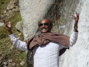 Rajinikanth | Donates 10 crores | Mantralayam - Filmibeat