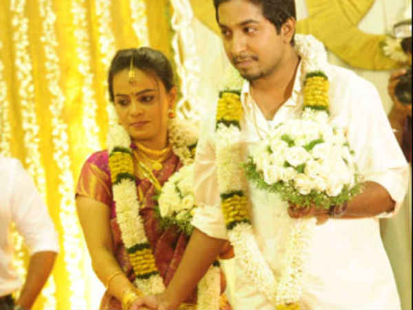 Vineeth Sreenivasan | Divya Narayanan | Wedding Pictures | October 18 ...