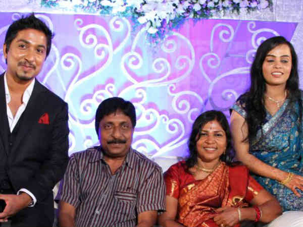Vineeth Sreenivasan | Divya Nararayanan | Wedding Reception | Pictures ...