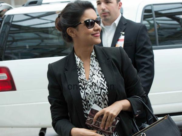 Shahrukh Khan | Aishwarya Rai Bachchan | Dazzling Performance | TOIFA ...