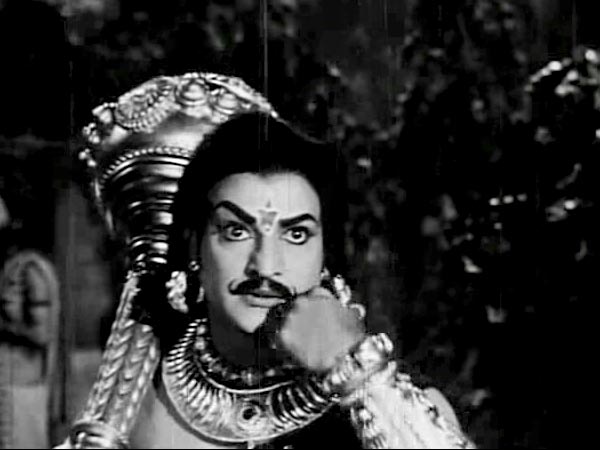 NTR Bronze Statue In Parliament | NT Ramarao Parliament Statue Unveiled ...