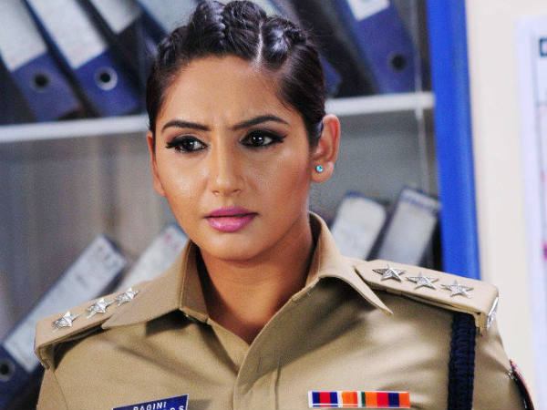 Ragini Dwivedi In Ragini Ips