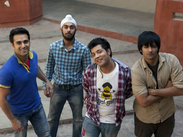 Fukrey Movie Review | Fukrey Film Review | Fukrey | Pulkit Samrat ...