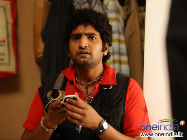 Santhanam Shocking Reaction