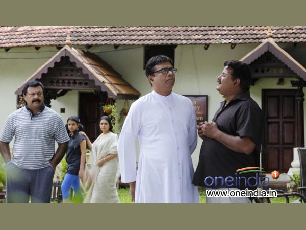 Pattam Pole Movie Review | Dulquar Salman | Malavika Mohan | Azhagappan ...