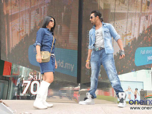 Shahid Kapoor | Kannada Movie Addhuri Remake In Hindi | Rambo Rajkumar ...