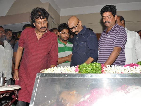 Dharmavarapu Subramanyam Last Rites | Death Funeral In Native ...