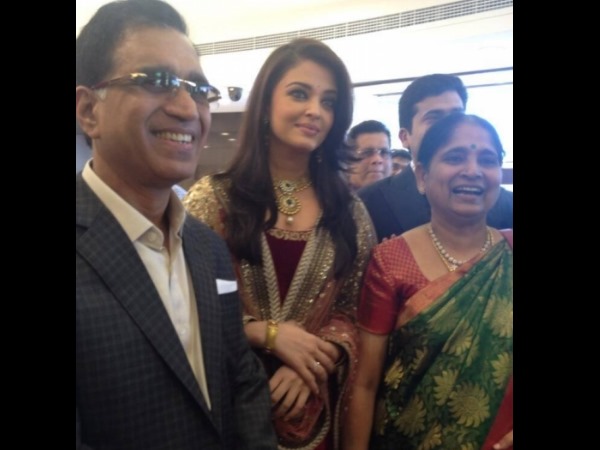 Pics: Manju Warrier, Aishwarya Rai Bachchan At Dubai To Inaugurate ...