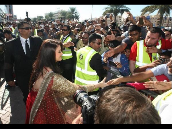 Pics: Manju Warrier, Aishwarya Rai Bachchan At Dubai To Inaugurate ...