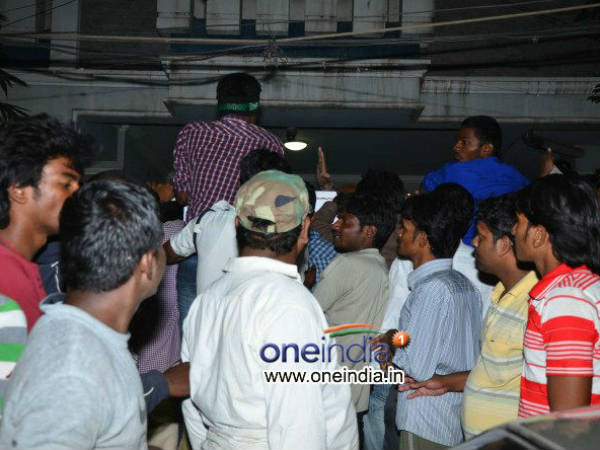 Actor Uday Kiran Death | Suicide Cause | Fans Mourn Death - Filmibeat