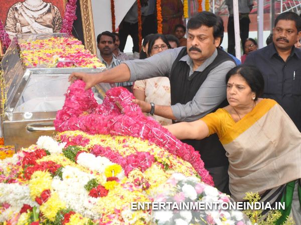 Photos: Chiranjeevi's Mega Family Pays Last Respect To ANR - Filmibeat