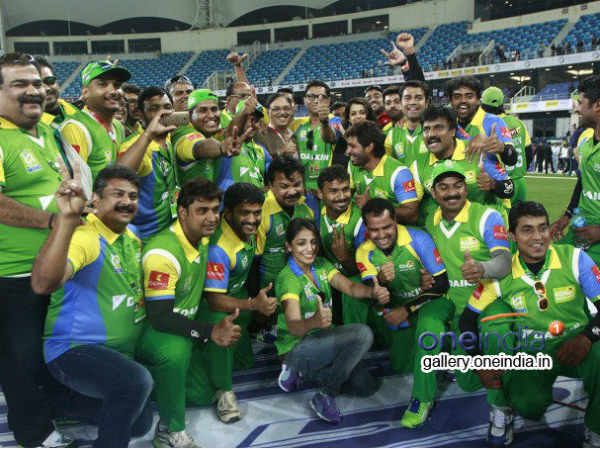 Celebrity Cricket League 4 | CCL 4 | Chennai Rhinos Kerala Strikers ...