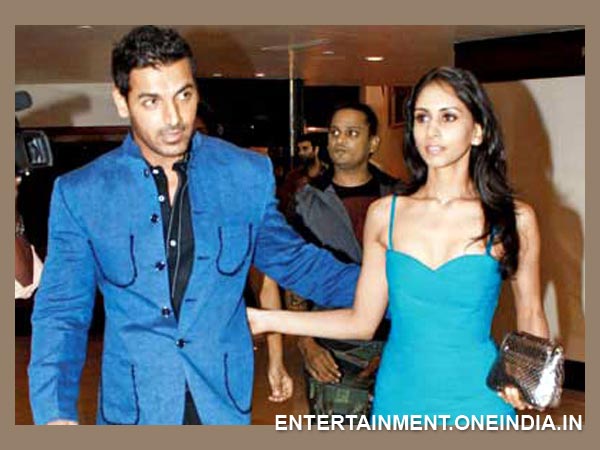 Pictures: Check Out John Abraham-Priya Runchal! - Filmibeat